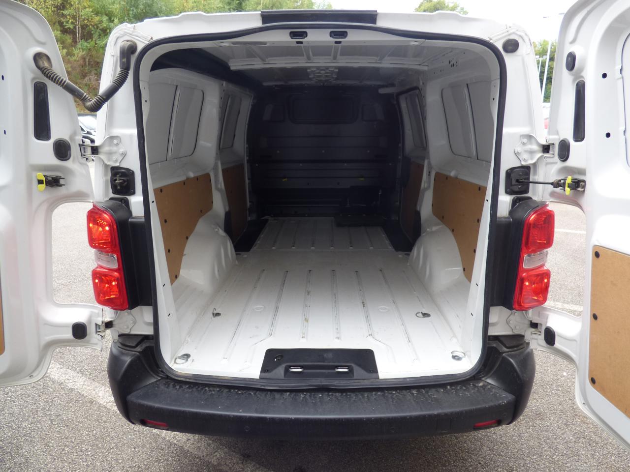 AUTO QUALITE - CITROEN-JUMPY-XL BLUEHDI 120 CONFORT S&S