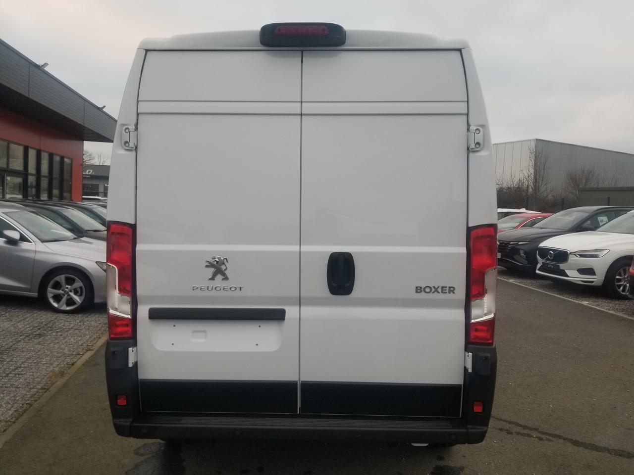 PEUGEOT BOXER 3.5t L3H2 2.2 BlueHDi S&S Maxi 165ch Confort