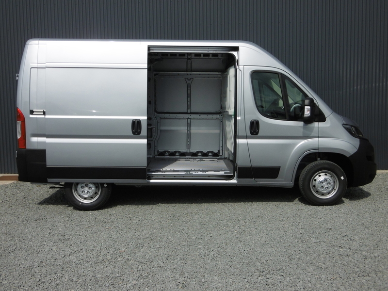 AUTO QUALITE - peugeot-Boxer fourgon tole l2h2-Bluehdi 140 Premium